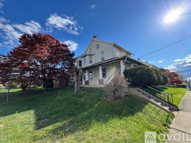 3 BR, 1 BA Apartment 2214 Main Street, Fullerton, PA 18052