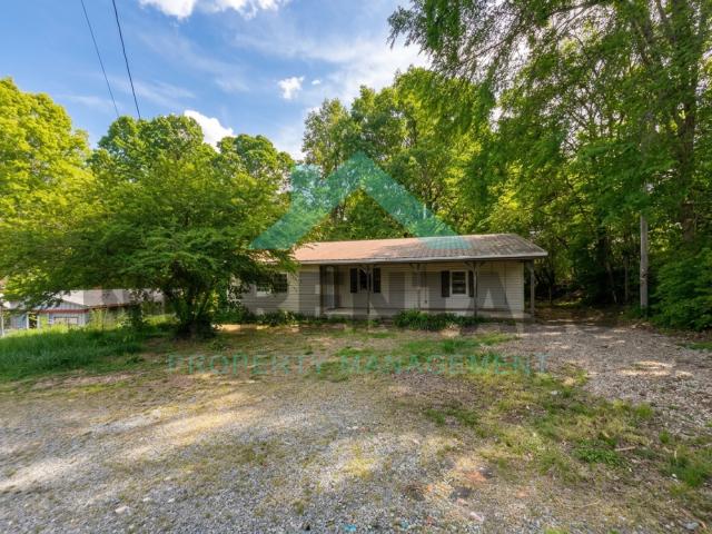 3 BR, 1 BA Apartment 2214 Noahtown Rd, Thomasville, NC 27360
