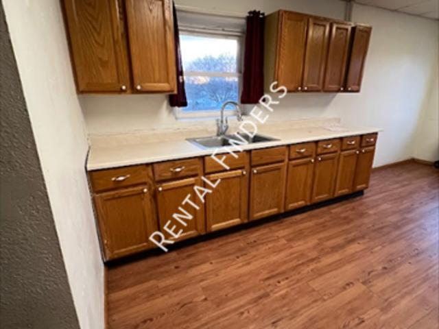 3 BR, 1 BA Apartment 222 E. Main St Chilton, WI 53014