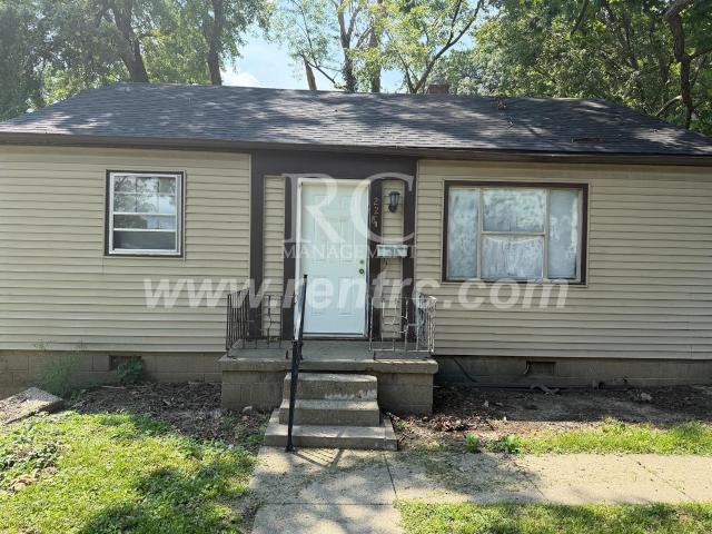 3 BR, 1 BA Apartment 228 Delaware, Danville, IL 61832