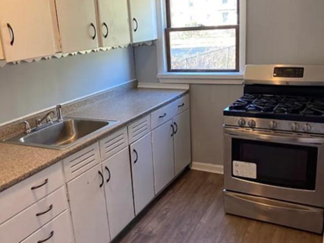 3 BR, 1 BA Apartment 229 Brightman Street, Unit 1, Fall River, MA 02720