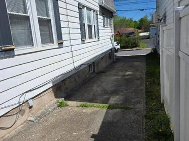 3 BR, 1 BA Apartment 233 Gilligan St, Wilkes Barre, PA 18702