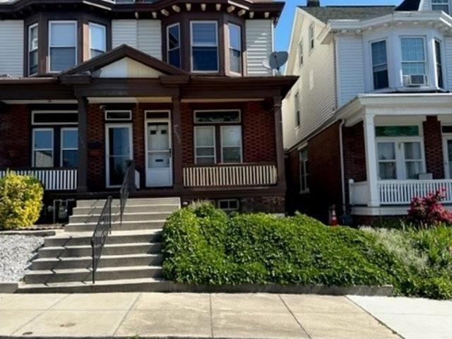 3 BR, 1 BA Apartment 2342 Ellerslie St, Harrisburg, PA 17104