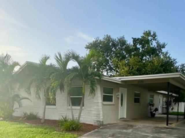 3 BR, 1 BA Apartment 2370 Chaucer Street, Clearwater, FL 33765