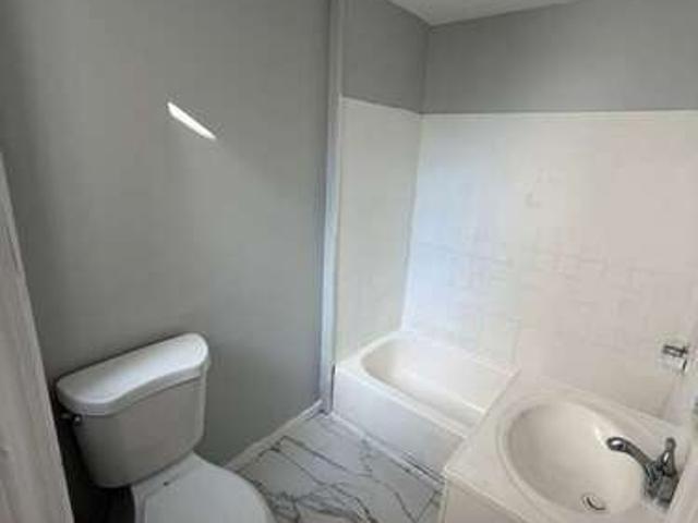 3 BR, 1 BA Apartment 2 Montrose Terrace, Unit 2F, Irvington, NJ 07111