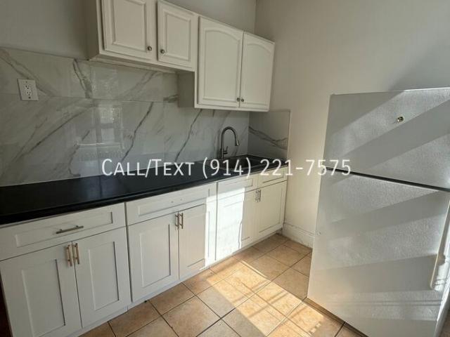 3 BR, 1 BA Apartment 34 Van Cortlandt Park Ave, Yonkers, NY 10701