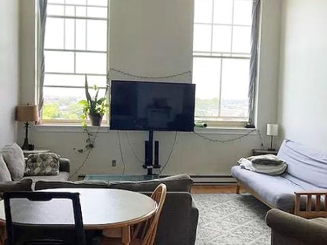 3 BR, 1 BA Apartment 350 West Fourth Street, Unit N/A, South Boston, MA 02127