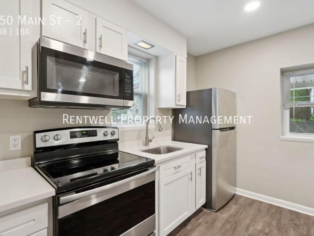 3 BR, 1 BA Apartment 350 Main St, Schwenksville, PA 19473