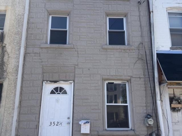 3 BR, 1 BA Apartment 352 1/2 E Airy St, Norristown, PA 19401