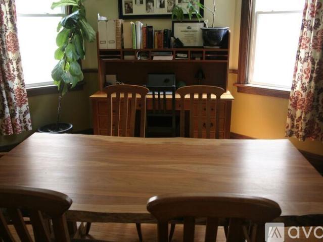 3 BR, 1 BA Apartment 3547 West Wrightwood Avenue, Unit 1, Chicago, IL 60647