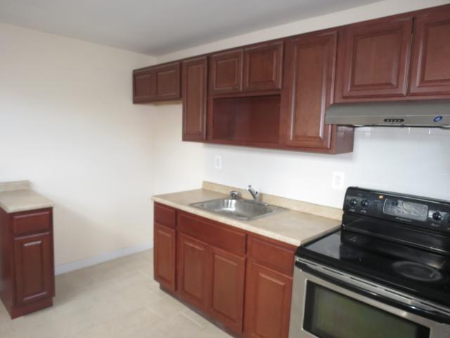3 BR, 1 BA Apartment 3549 N 7th St, Philadelphia, PA 19140