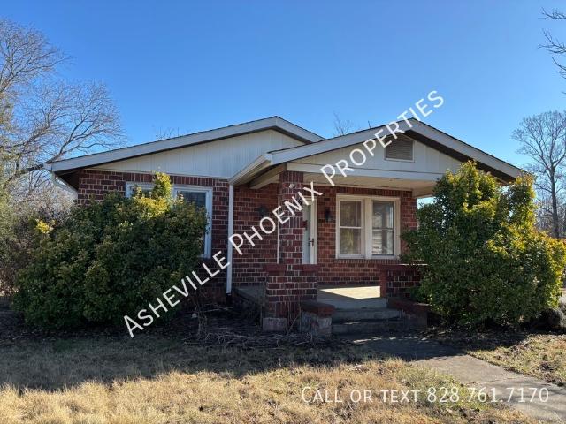 3 BR, 1 BA Apartment 36 Mimosa Dr, Asheville, NC 28806