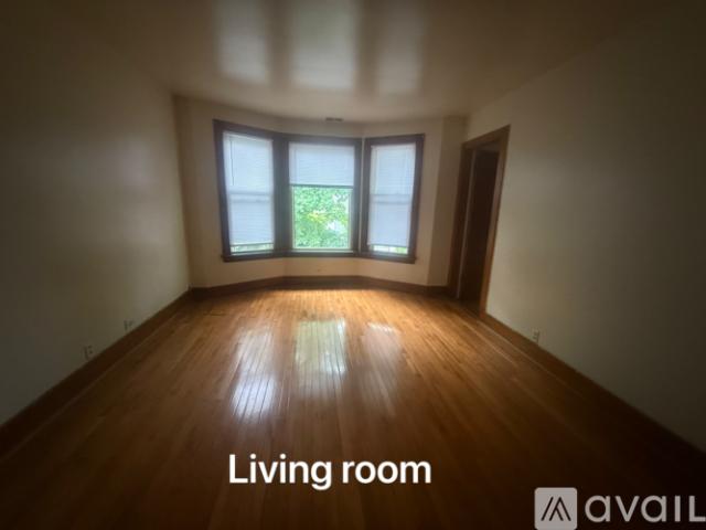 3 BR, 1 BA Apartment 3730 West Lyndale Street, Unit 2, Chicago, IL 60647