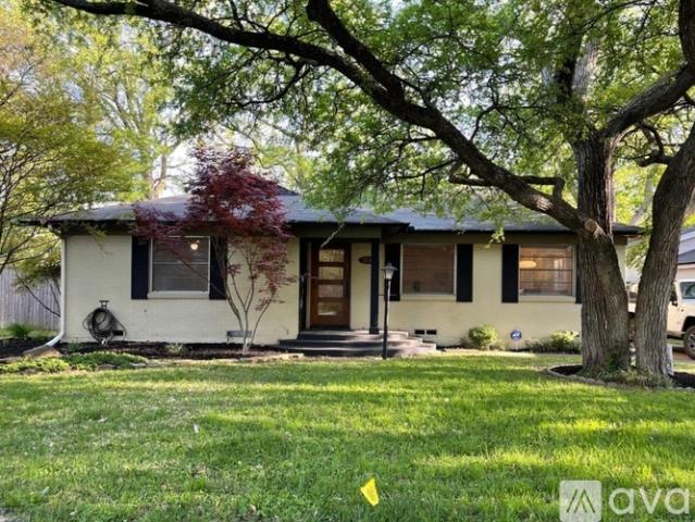 3 BR, 1 BA Apartment 3730 Van Ness Lane, Dallas, TX 75220