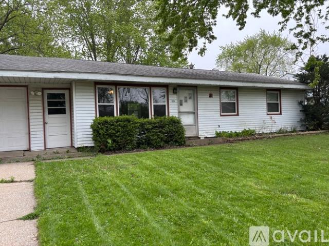3 BR, 1 BA Apartment 374 Raritan Drive, Valparaiso, IN 46385