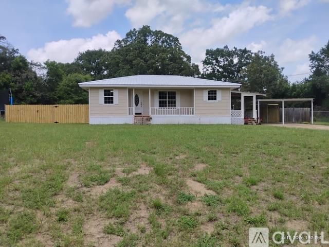 3 BR, 1 BA Apartment 389 Wells St, Hawkins, TX 75765
