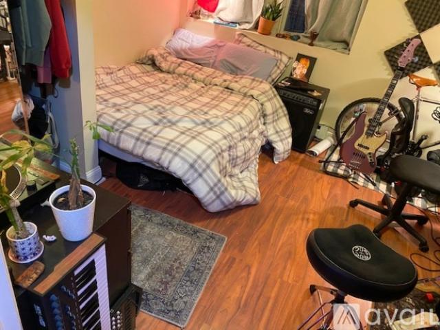 3 BR, 1 BA Apartment 38 Hemenway St, Unit 52J, Boston, MA 02115