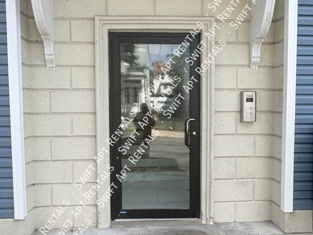 3 BR, 1 BA Apartment 38 Tillinghast St, Newark, NJ 07108
