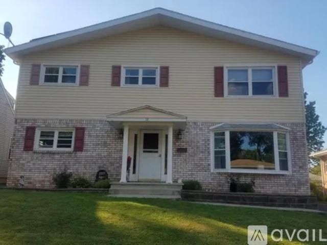3 BR, 1 BA Apartment 38 Westford Street, Unit 2, Albany, NY 12208