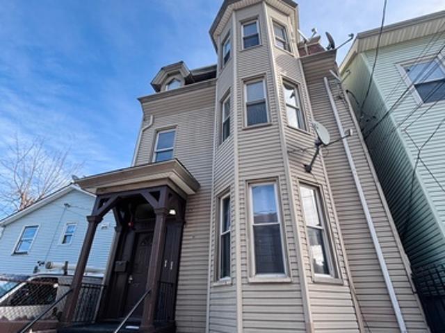 3 BR, 1 BA Apartment 393 Straight St, Unit 2, Paterson, NJ 07501