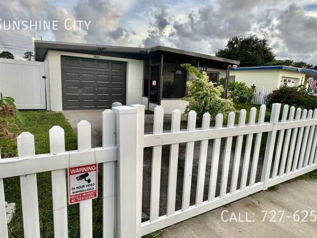 3 BR, 1 BA Apartment 3940 67th Ave N, Pinellas Park, FL 33781
