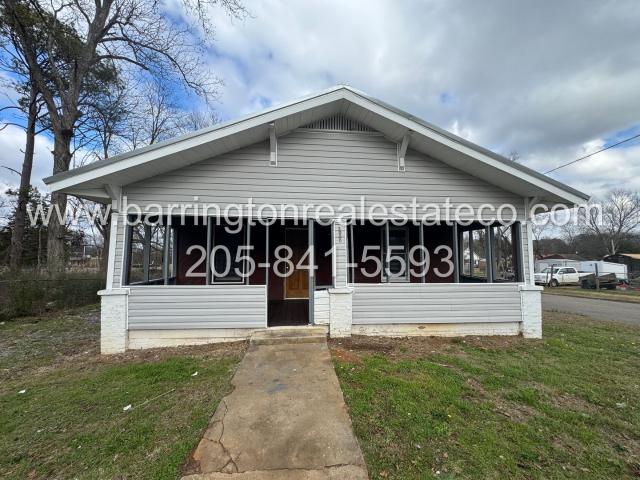 3 BR, 1 BA Apartment 3000 Dawson Avenue S.W Birmingham, AL 35211