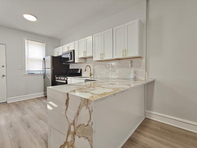 3 BR, 1 BA Apartment 3032 n stillman, Philadelphia, PA 19132