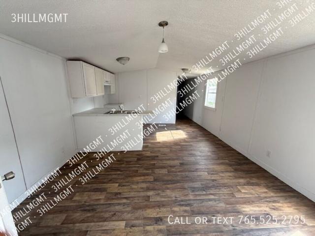 3 BR, 1 BA Apartment 307 Valley Brook Circle, Nitro, WV 25143