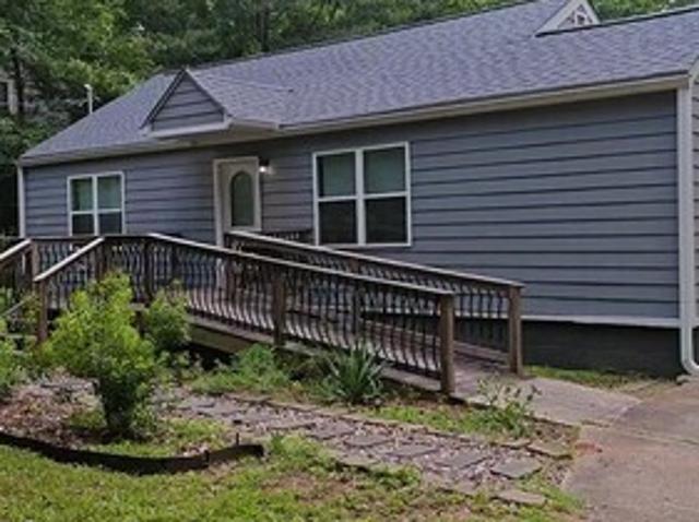 3 BR, 1 BA Apartment 3048 Woodham Way Southeast, Atlanta, GA 30316