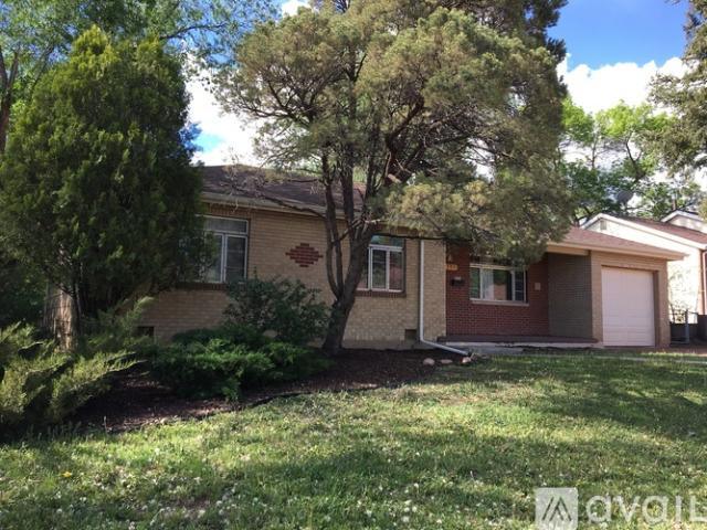 3 BR, 1 BA Apartment 305 Crestone Ave, Colorado Springs, CO 80905