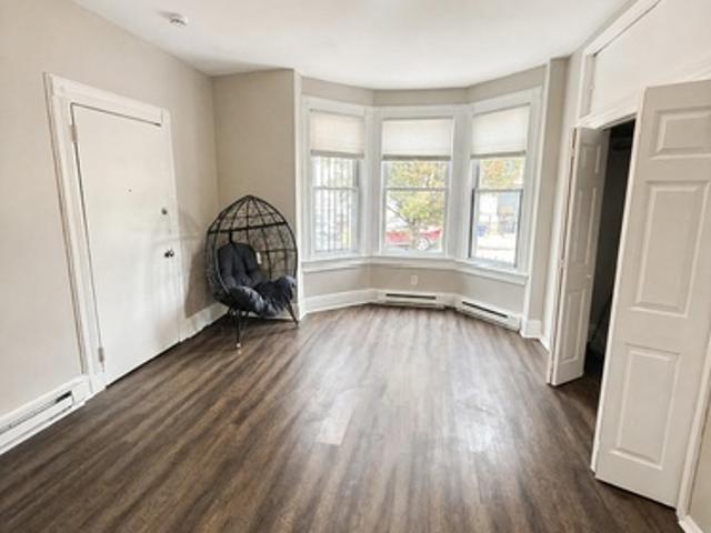 3 BR, 1 BA Apartment 308 7th Avenue West, Unit 1, Newark, NJ 07107
