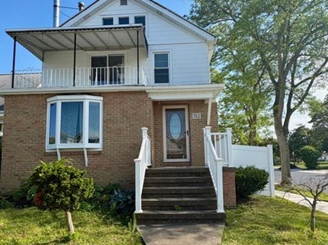 3 BR, 1 BA Apartment 312 Victoria Boulevard, Unit Upper, Buffalo, NY 14217