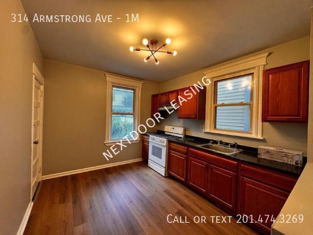 3 BR, 1 BA Apartment 314 Armstrong Ave, Jersey City, NJ 07305