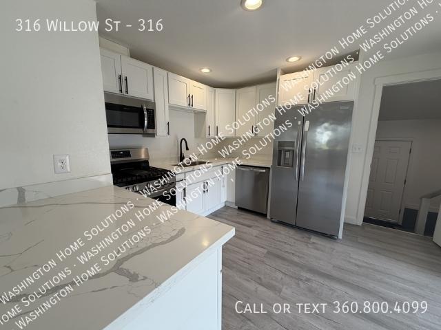 3 BR, 1 BA Apartment 316 Willow St, Bremerton, WA 98310