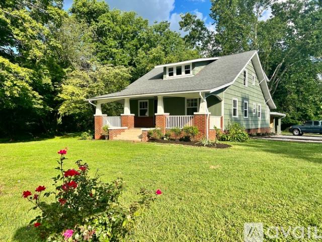 3 BR, 1 BA Apartment 318 Mc Nabb Ave, Knoxville, TN 37920