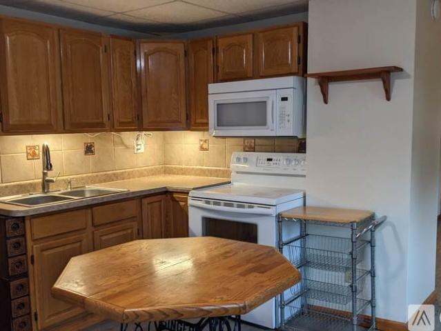 3 BR, 1 BA Apartment 31 United Road, Unit B, Mount Pleasant, PA 15666
