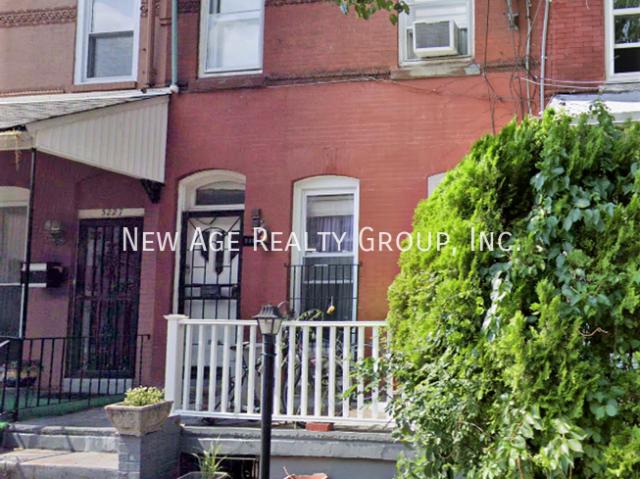 3 BR, 1 BA Apartment 3225 Mt. Vernon Street, Philadelphia, PA 19104