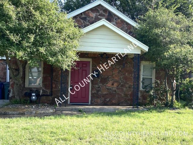 3 BR, 1 BA Apartment 325 West 2nd St, Edmond, OK 73003