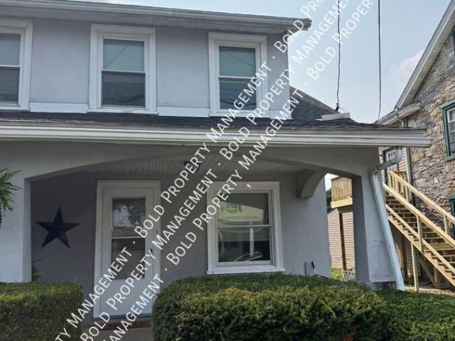 3 BR, 1 BA Apartment 32 Main St Newmanstown, PA 17073