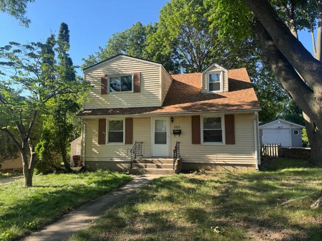 3 BR, 1 BA Apartment 3318 Carolina Ave, Rockford, IL 61108