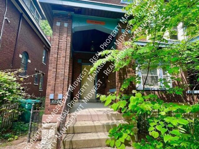 3 BR, 1 BA Apartment 3341 Bishop St, Cincinnati, OH 45220