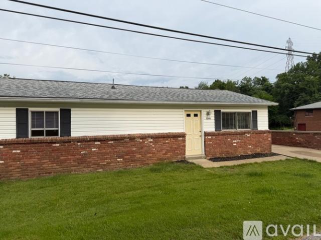 3 BR, 1 BA Apartment 3348 Mc Coy Rd, Huntington, WV 25701