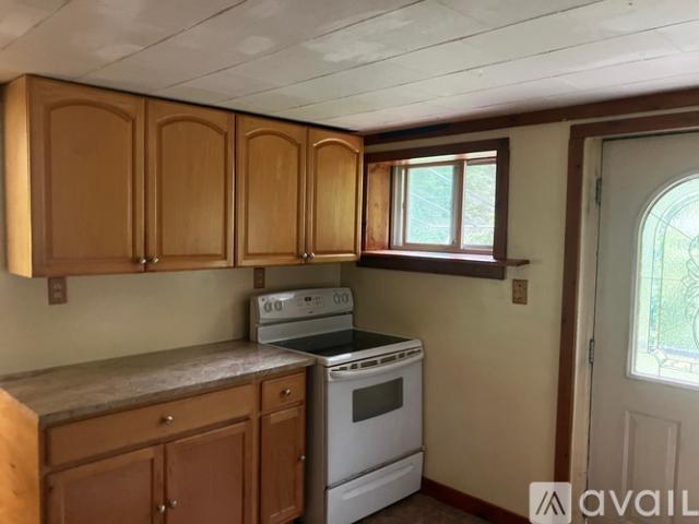 3 BR, 1 BA Apartment 335 Taylor Brook Road, Winchester, CT 06098