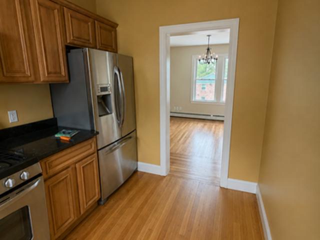 3 BR, 1 BA Apartment 33 Messina St, Unit 2, Providence, RI 02908