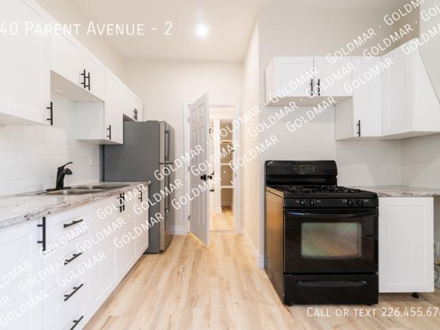 3 BR, 1 BA Apartment 440 Parent Avenue, Windsor, ON N9A 2C1