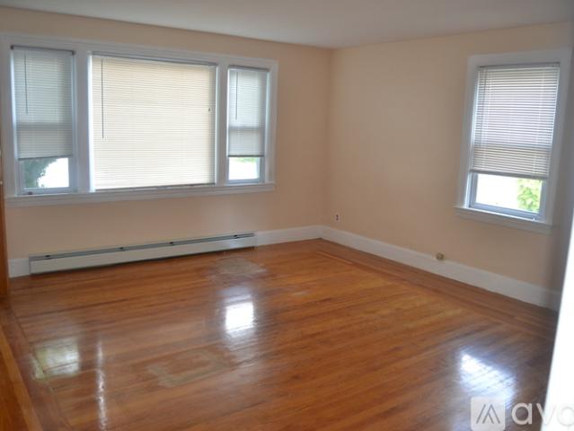 3 BR, 1 BA Apartment 444 Academy Avenue, Unit 1, Providence, RI 02908