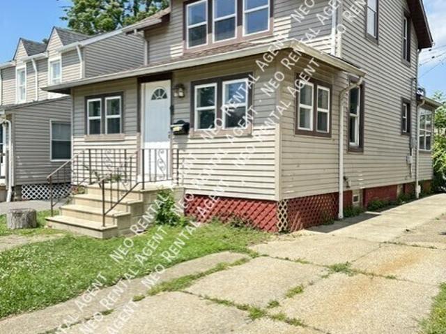 3 BR, 1 BA Apartment 45 E 221st, Euclid, OH 44123