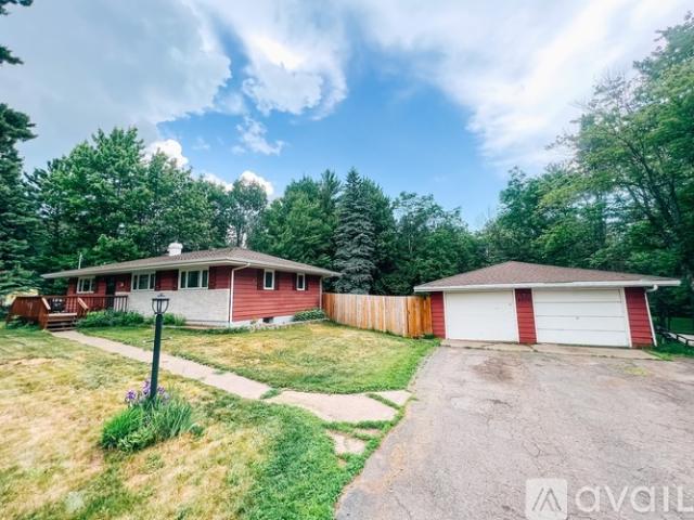 3 BR, 1 BA Apartment 4626 Midway Road, Hermantown, MN 55811