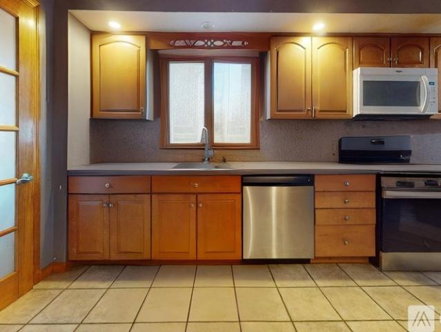 3 BR, 1 BA Apartment 47 49 Rockwell St, Unit #49, Malden, MA 02148