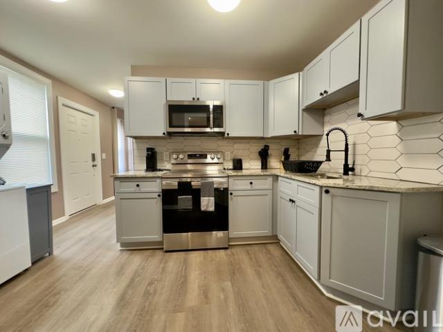 3 BR, 1 BA Apartment 499 Pawling Avenue, Unit 3 3 Br, Troy, NY 12180